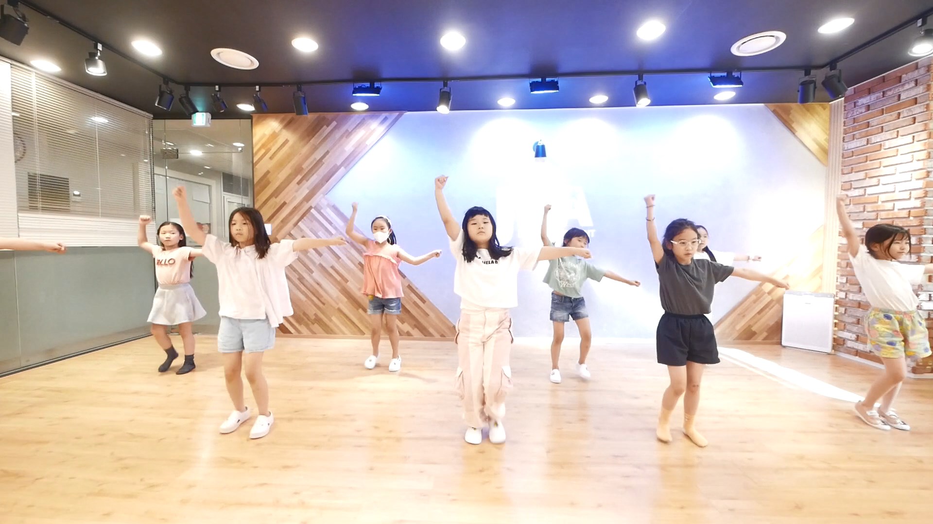 [수지점] 금17:00_이브,프시케_르세라핌 (키즈반)